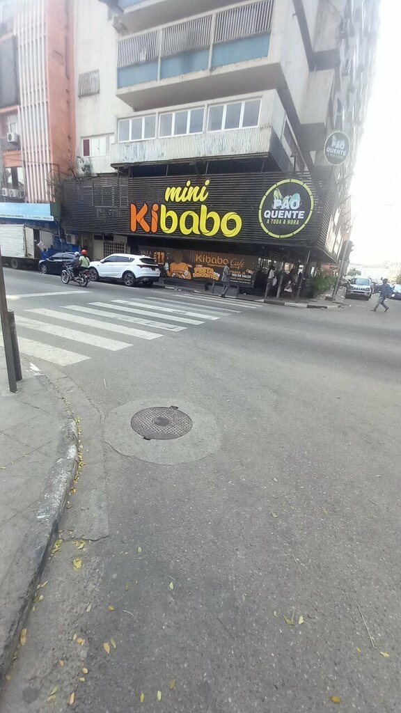 Süpermarket Kibabo, Loanda, foto