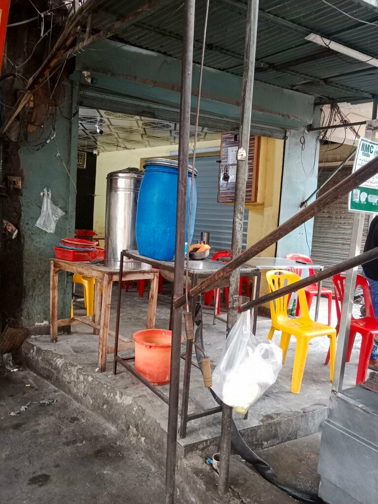 Fast food Mian Hamza Murgh Channy Wala, Lahor, foto
