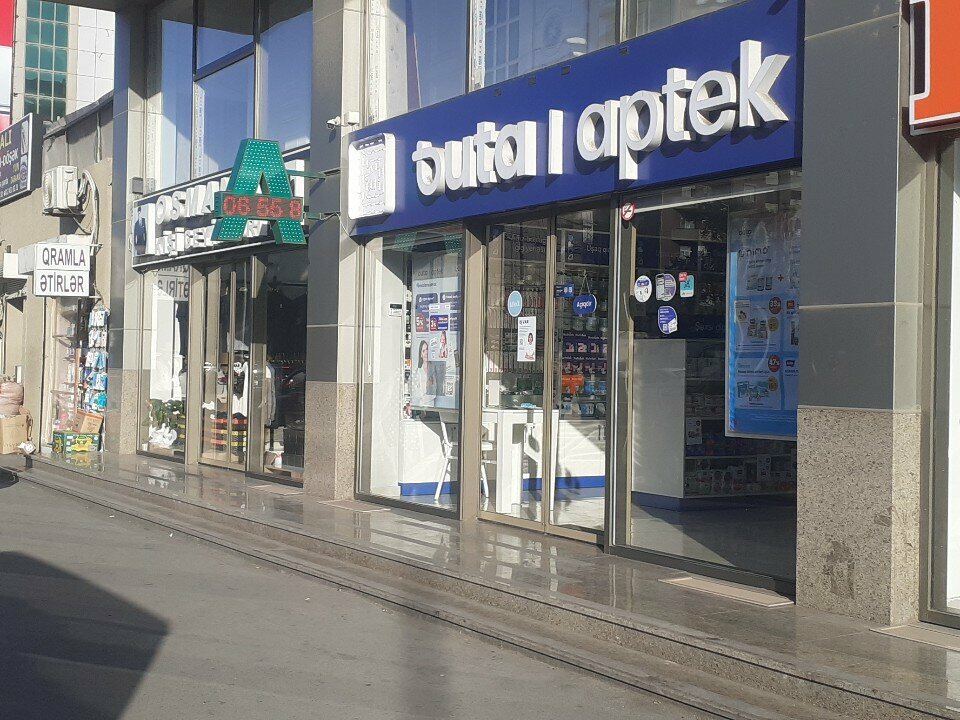 Eczaneler Buta, Bakü, foto