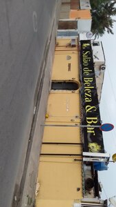 Salão de beleza e bar (Luanda, Rua de Feo Torres), güzellik salonu  Loanda'dan