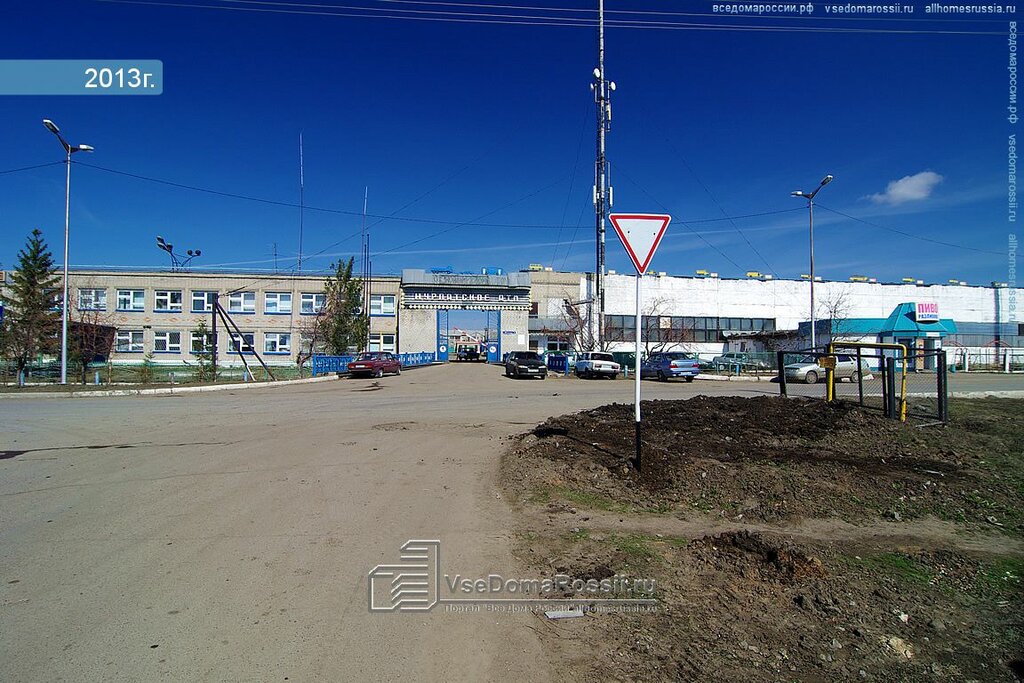 Otopark ve tamirhaneler Nurlatskoye Atp, Nurlat, foto