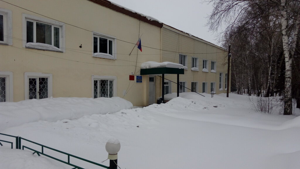 Otopark ve tamirhaneler Balakhtinskoye Atp Gp, Krasnoyarski krayı, foto