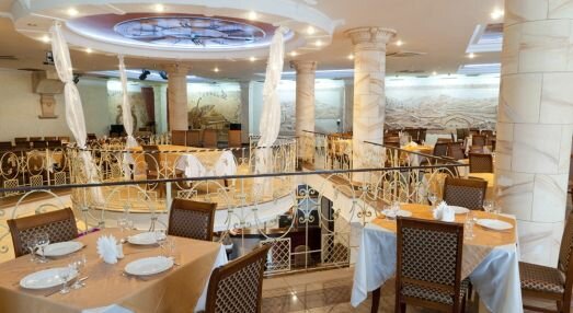 Kafe Nash dvor, Krasnodar, foto