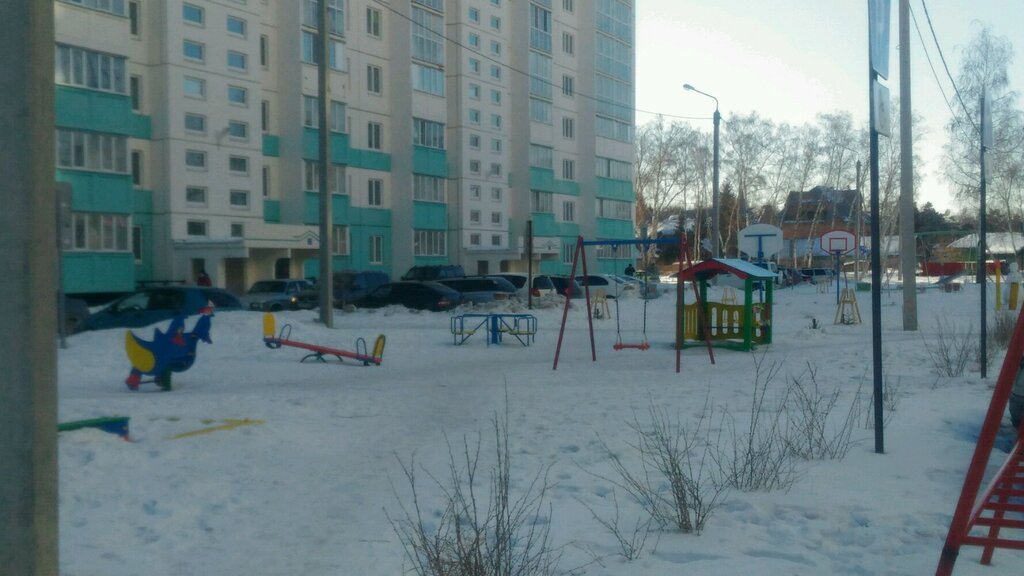 Oyun alanı Playground, Omsk, foto