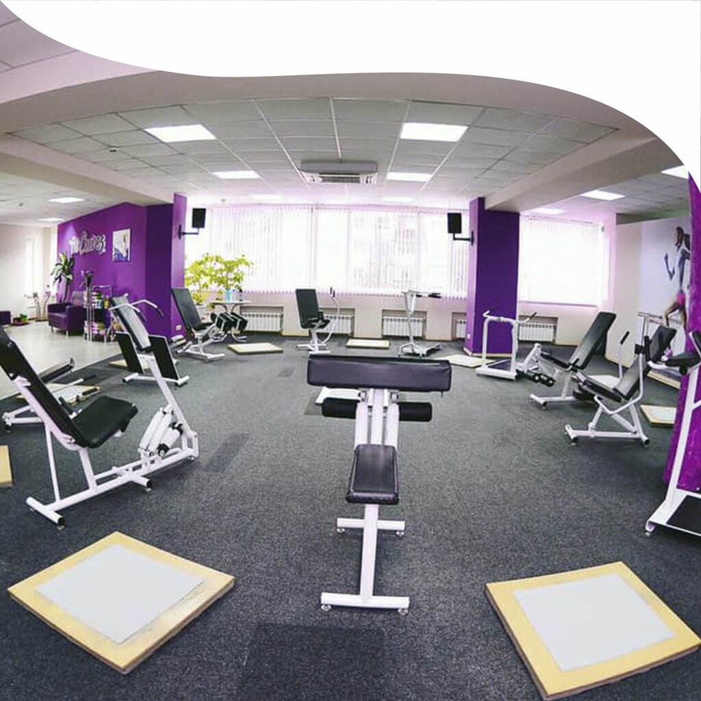 Fitness kulüpleri FitCurves, Ozersk, foto