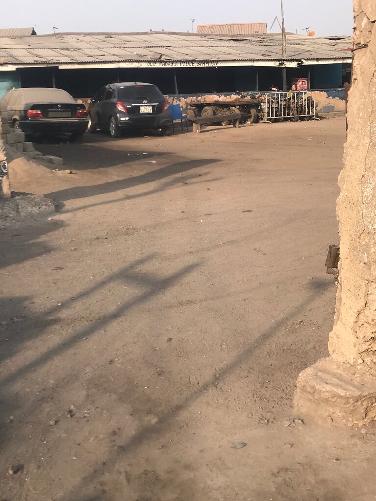 Polis merkezleri Old Fadama Police Station, Akra, foto