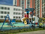 Playground (улица Маршала Казакова No:82, корп. 2), oyun alanı  Saint‑Petersburg'dan