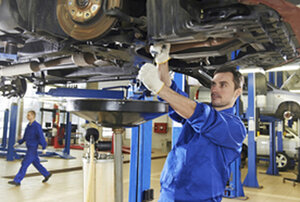 McCruddens (Carterton, Unit 6 & 7 Black Bourton Road Industrial), otomobil servisi  Oxfordshire County'den