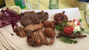 Trattoria La Stazione (Abruzzo, Teramo, Viale Giovanni Bovio, 10), pizzacılar  Gallipoli'den
