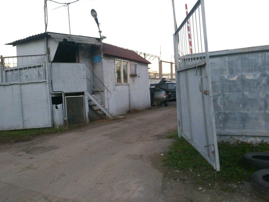 Garajlar Garazhny kooperativ, Moskova, foto