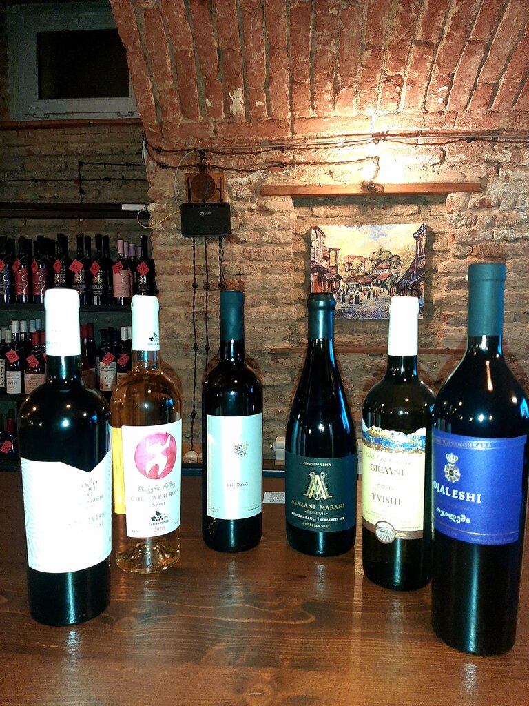 Alkollü içecekler Wine Warehouse, Tiflis, foto