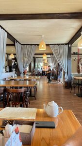 Korzinka (No:1А, derevnya Bugrovo), kafe  Pskovskaya oblastından