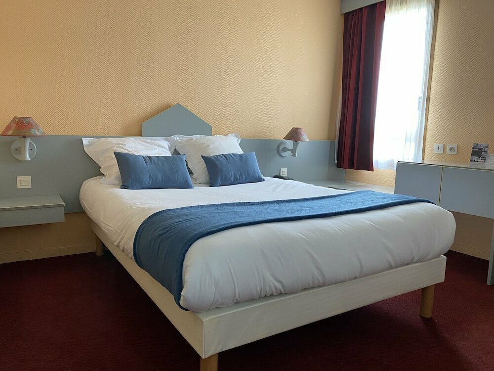 Otel Brit Hotel Essentiel Moulins Avermes, , foto