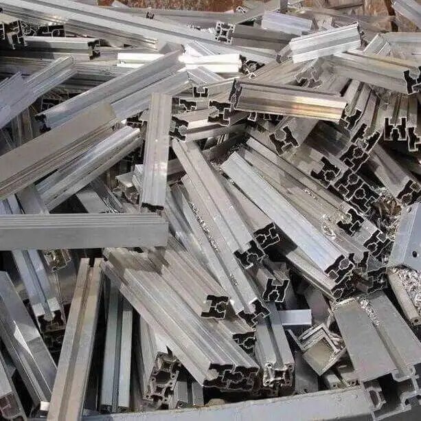 Hurda metal alımı Lom, Moskova, foto