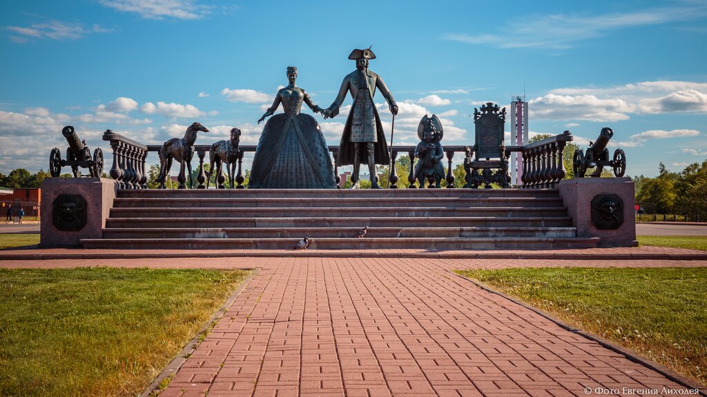 Park, sokak heykeli Царская прогулка, Saint‑Petersburg, foto