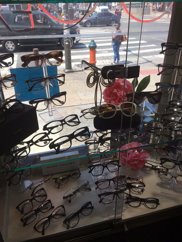 Optik Philadelphia Vision Center, Reading, foto