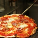 Ristorante Pizzeria da Giovanni - Cavallino Rosso (Tuscany, Prato, Via Curtatone, 3), pizzacılar  Toskana'dan