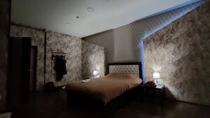 Five Stars (Kakvinskaya ulitsa No:83, Serov), otel  Serov'dan