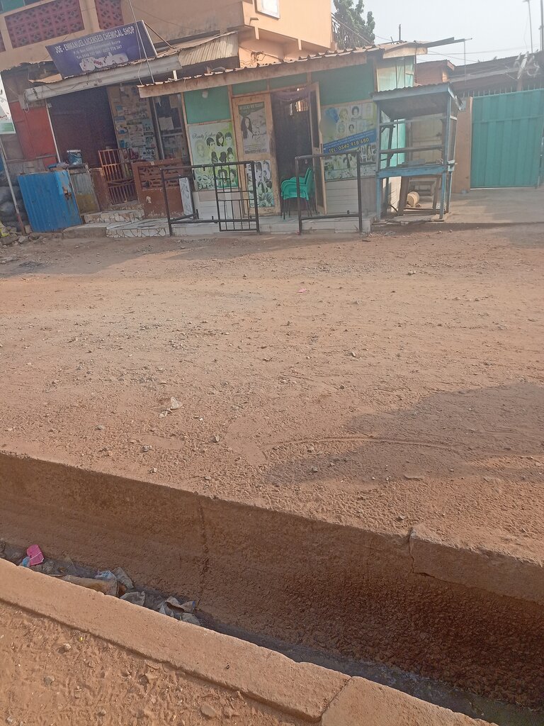 Kuaförler In God We Trust Beauty Palour, Akra, foto