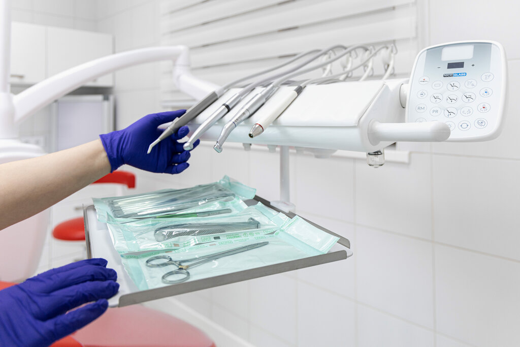 Özel ağız ve diş sağlığı klinikleri ve muayenehaneleri Estetika, Vladivostok, foto