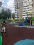 Playground (Moscow Region, Naro-Fominsk, Yuzhniy Microdistrict), oyun alanı  Naro‑Fominsk'ten