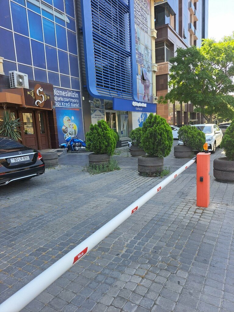 Banka Yapı Kredi Bank Azərbaycan, Bakü, foto