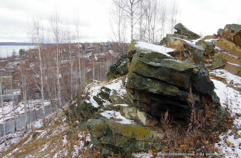 Dağ zirvesi Гора Минихова, Sverdlovskaya oblastı, foto