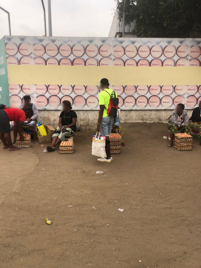 Market Kikovo, Loanda, foto