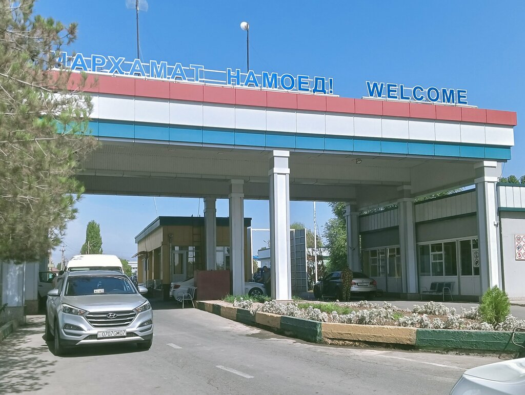 Sınır kapısı Tacikistan Fatihabat Sınır Kapısı, Suğd (Sogd) ili, foto