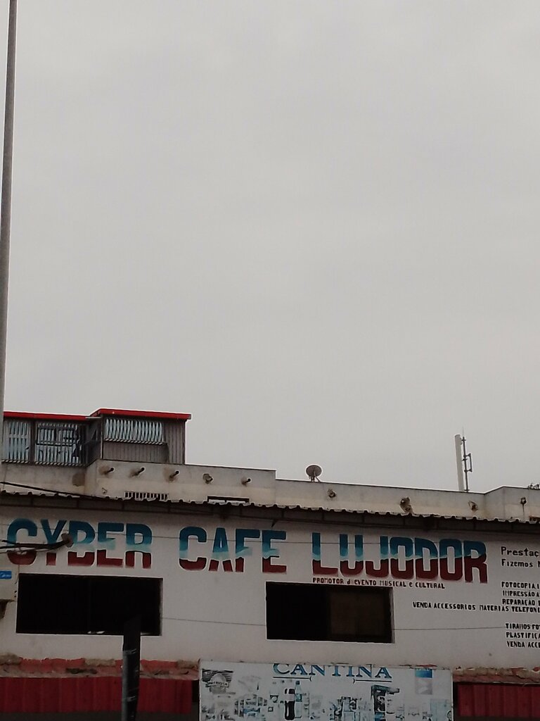 i̇nternet kafeler Lujodor, Loanda, foto