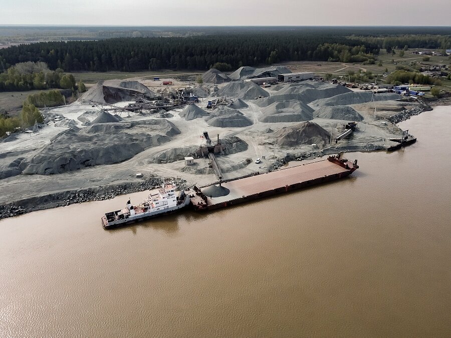 Madencilik işletmeleri Малетинский каменный карьер, Altayski krayı, foto