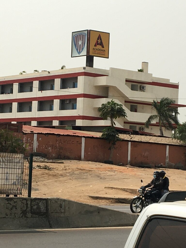 Spor okulları Centro de Formação Desportiva, Loanda, foto