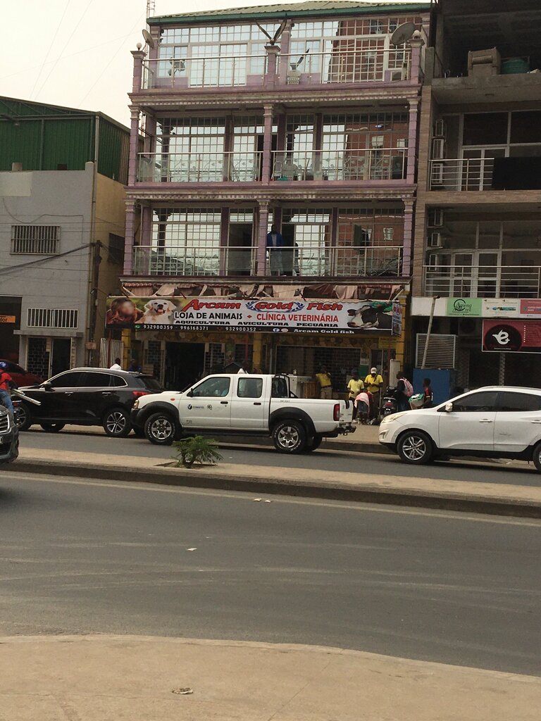 Kafe Arcam Gold Fish, Loanda, foto