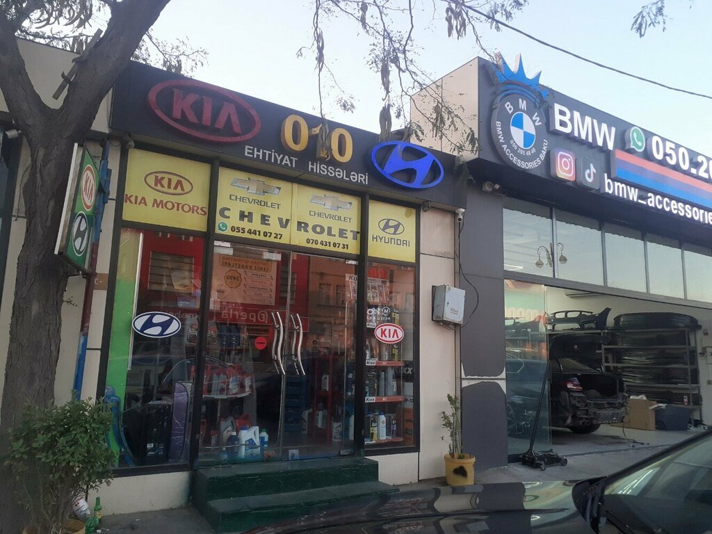 Oto aksesuarları 010 Ehtiyat hissələri, Bakü, foto