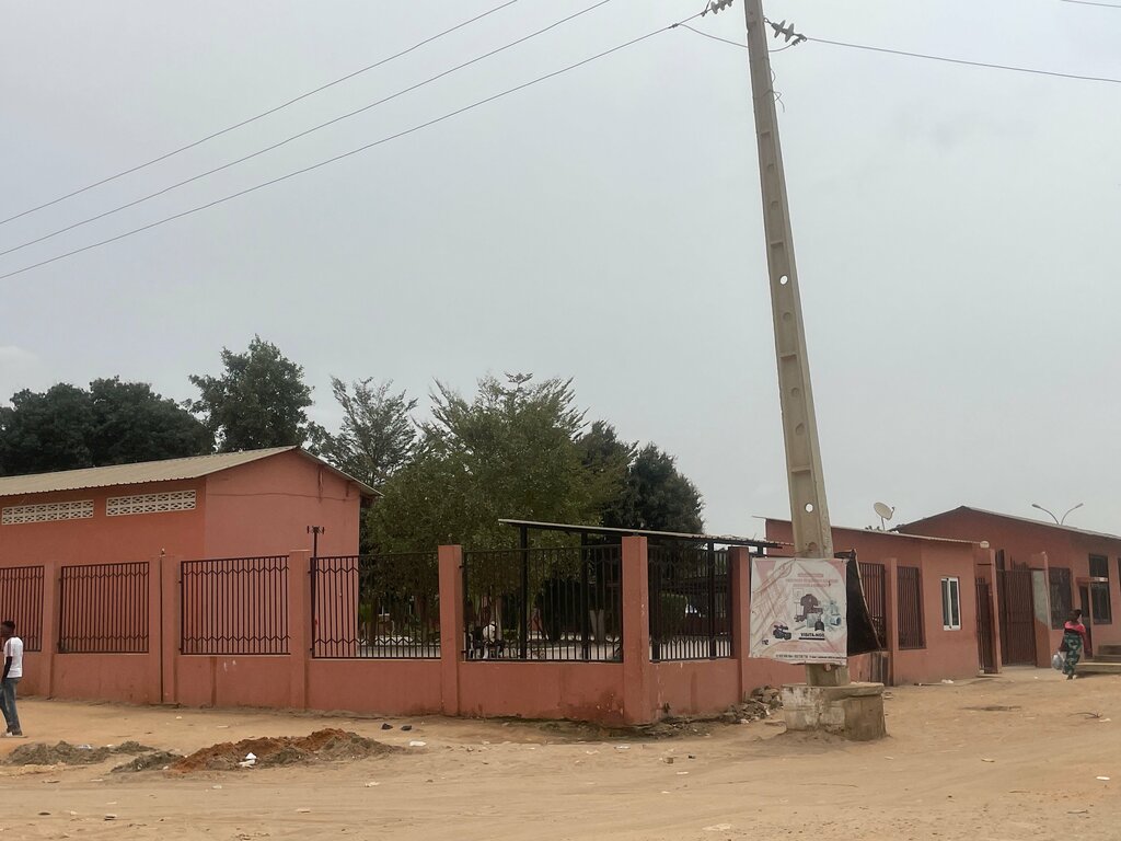 Belediyeler, devlet daireleri Comitê Municipal do MPLA, Loanda, foto