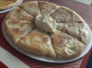 Съешь хычин (Badukskiy Lane No:9), kafe  Teberda'dan