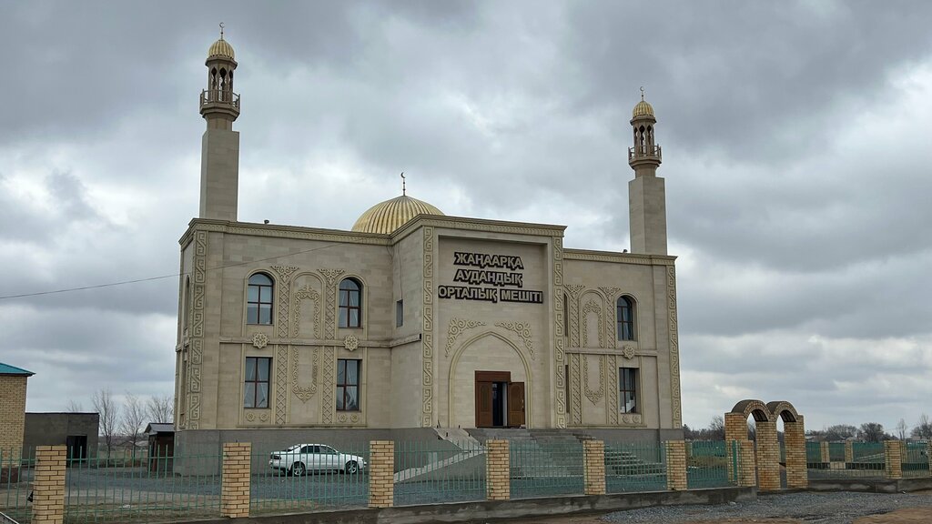 Cami Central Mosque of Zhanaarka District, Karağandı eyaleti, foto