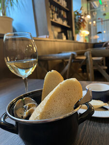 Ryba i gady (Italyanskaya Street No:14/16), kafe  Saint‑Petersburg'dan