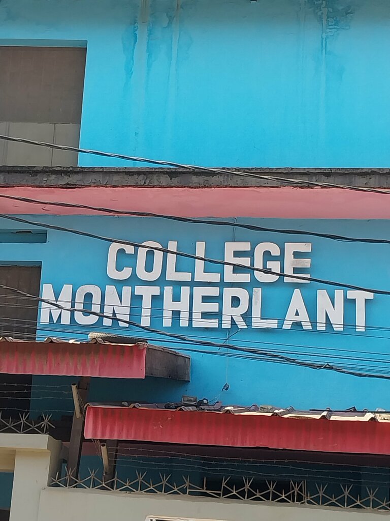 Ortaokul College Montherland Adjame, Abican, foto