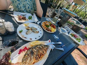 Venezia (ulitsa 40 let Oktyabrya No:7А), restoran  Lobnia'dan