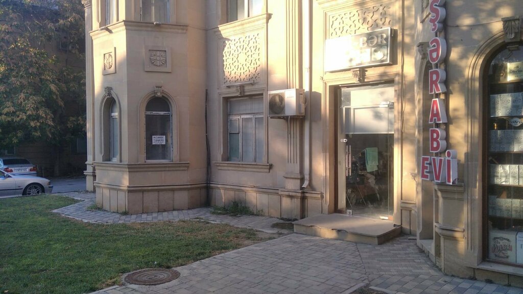 Berberler Bərbər, Bakü, foto