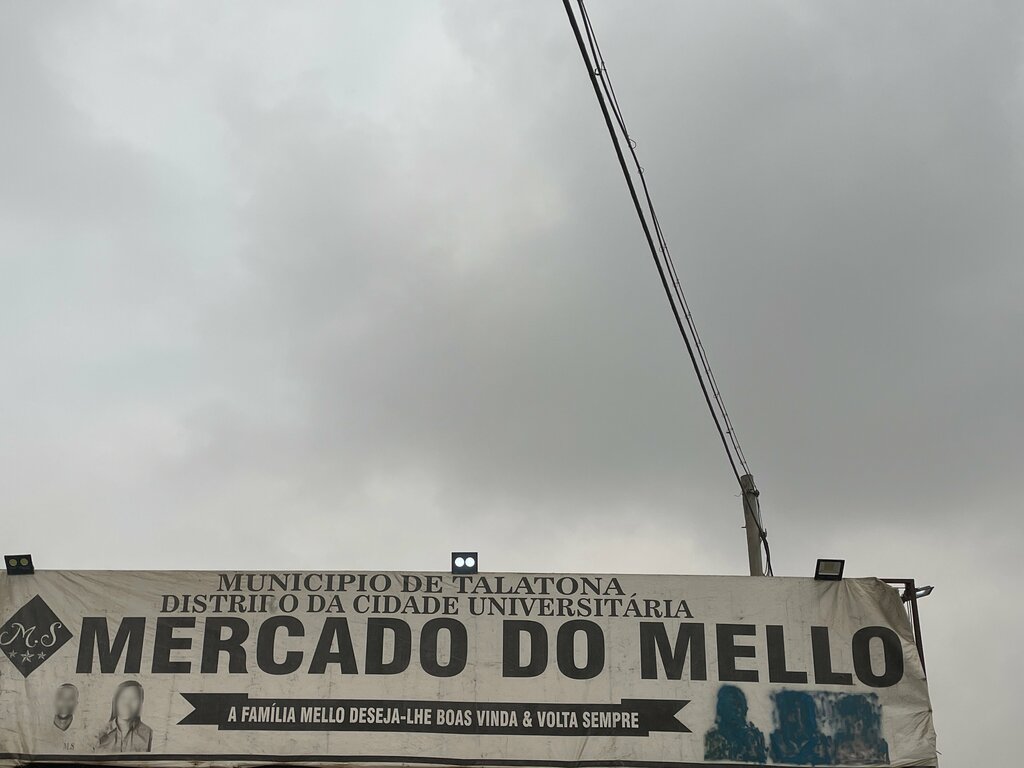 Pazarlar ve çarşılar Mercado do Melo, Loanda, foto