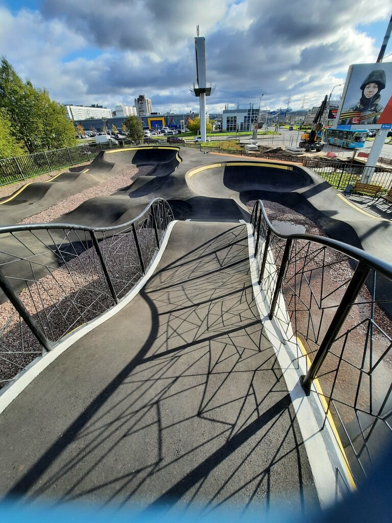 Bisiklet pisti, velodrom Памп-трек, Saint‑Petersburg, foto