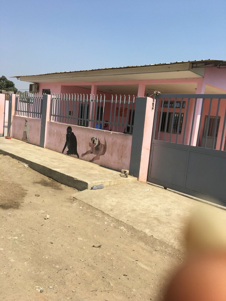 Veteriner klinikleri Centro Veterinario Cazenga, Loanda, foto