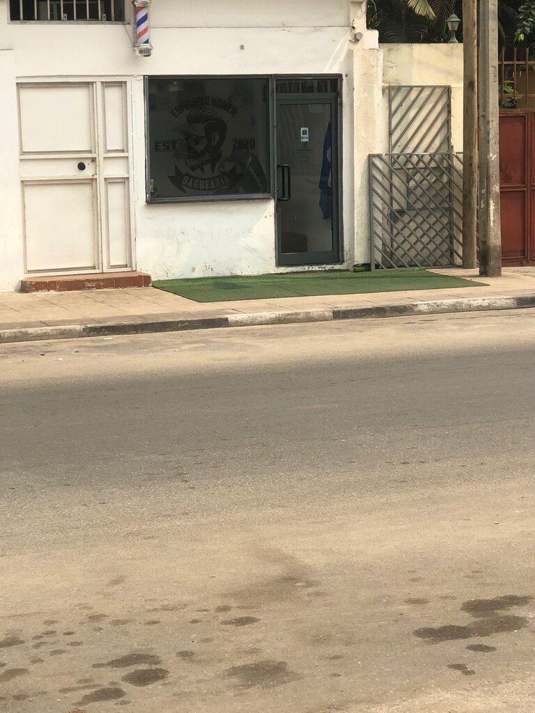 Kuaförler Espelho D'Homem Barbearia, Loanda, foto