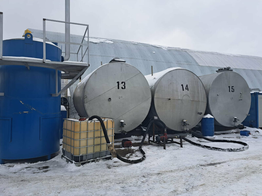 Petrol ürünleri üreticileri Азимут-ойл, Sverdlovskaya oblastı, foto