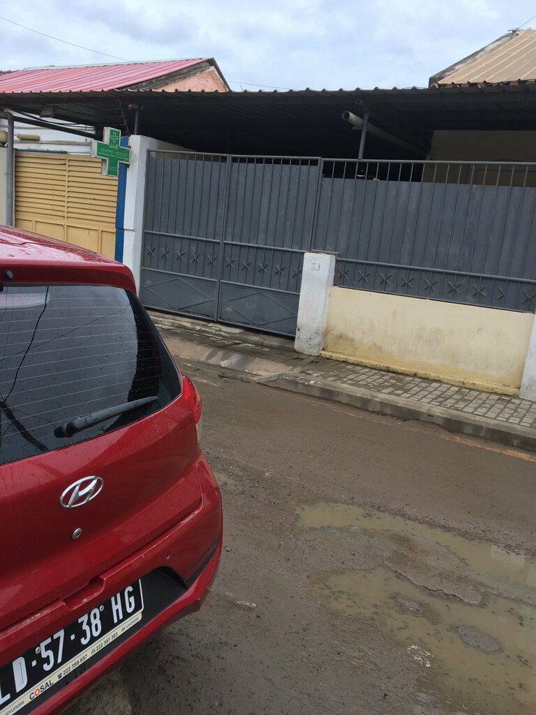 Tıp merkezleri ve klinikler Centro Médico Ame, Loanda, foto