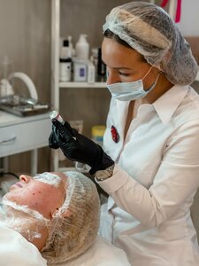 Vnutrikrasivo (Belomorskiy prospekt No:33), tıp merkezleri ve klinikler  Severodvinsk'ten