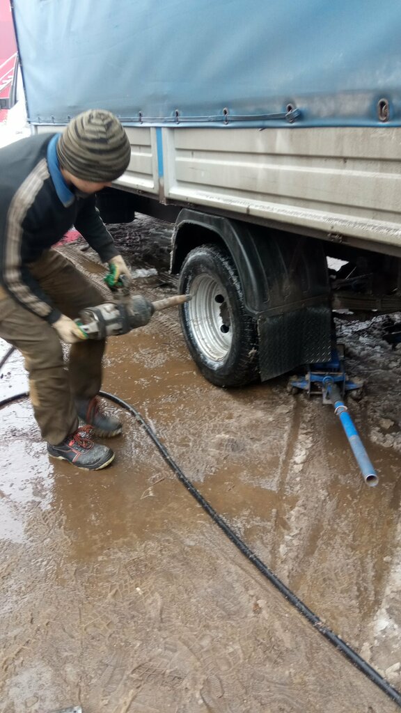 Oto lastik tamiri Xl Motors, Moskova, foto