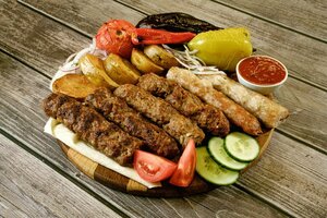 Shaurma № 1 (проспект Дзержинского No:4А), kafe  Orenburg'dan